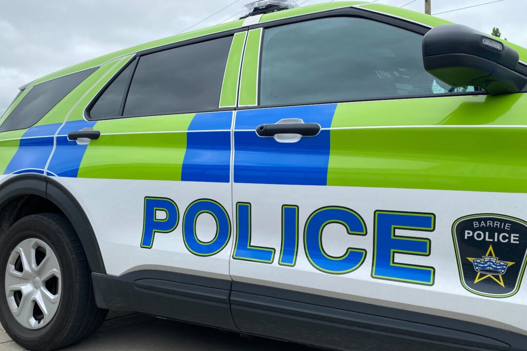 Police Investigating After 10-Year-Old Found Dead in Barrie, Ont. Home ...